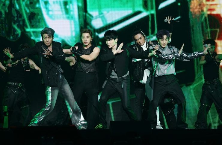 Energy粉错放5566照片求票 许孟哲笑回：看到我们不会傻眼吧 - 娱乐 - 国外娱乐 - 中港台